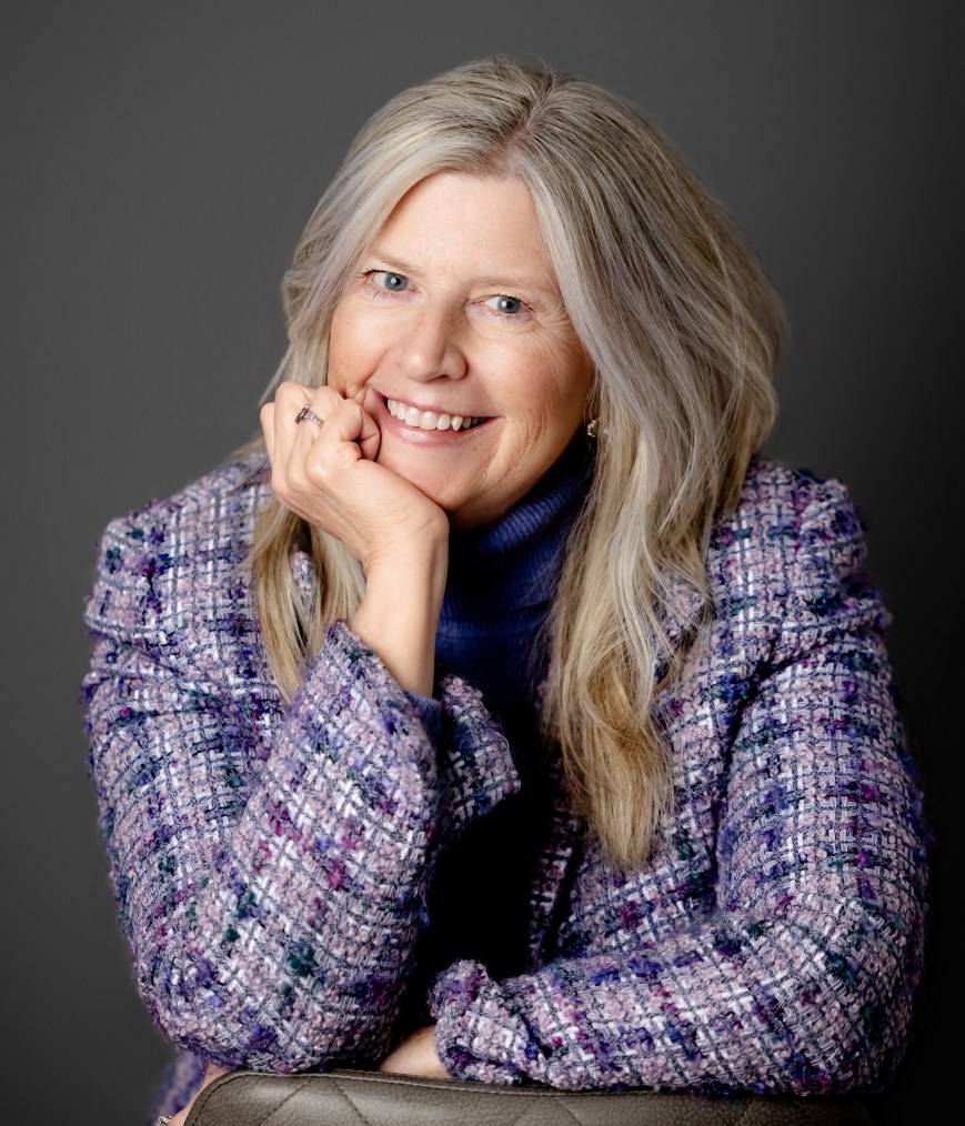 Meet Lisa – Chicks on the Case